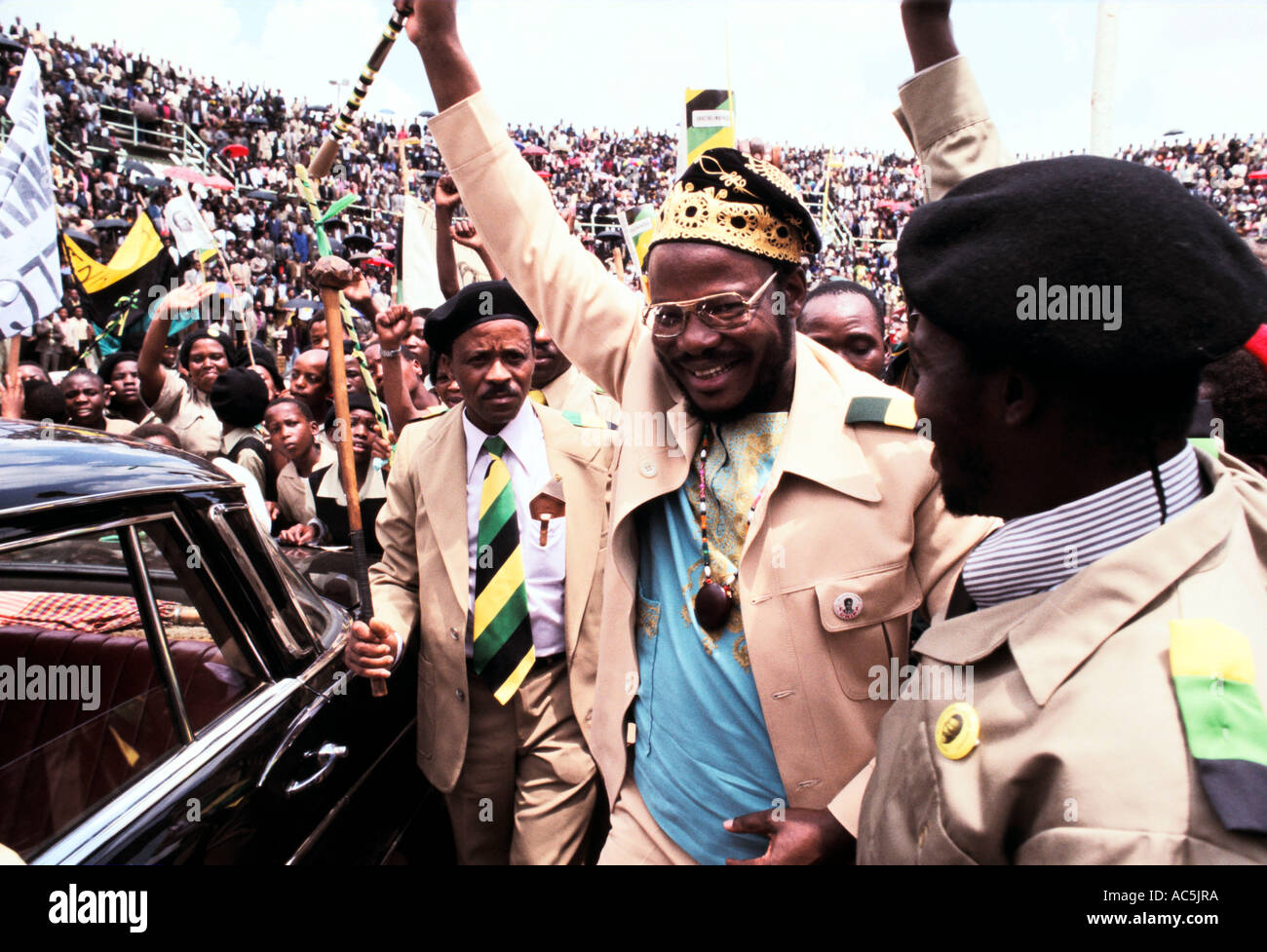 Sa chief hi-res stock photography and images - Alamy