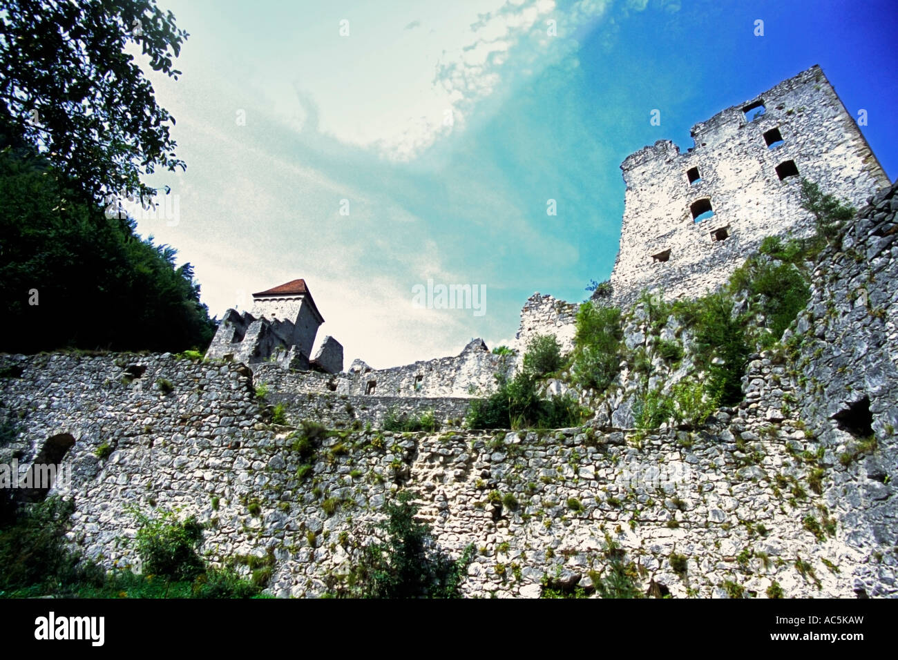Slovenia grad kamen kamen castle hi-res stock photography and images ...