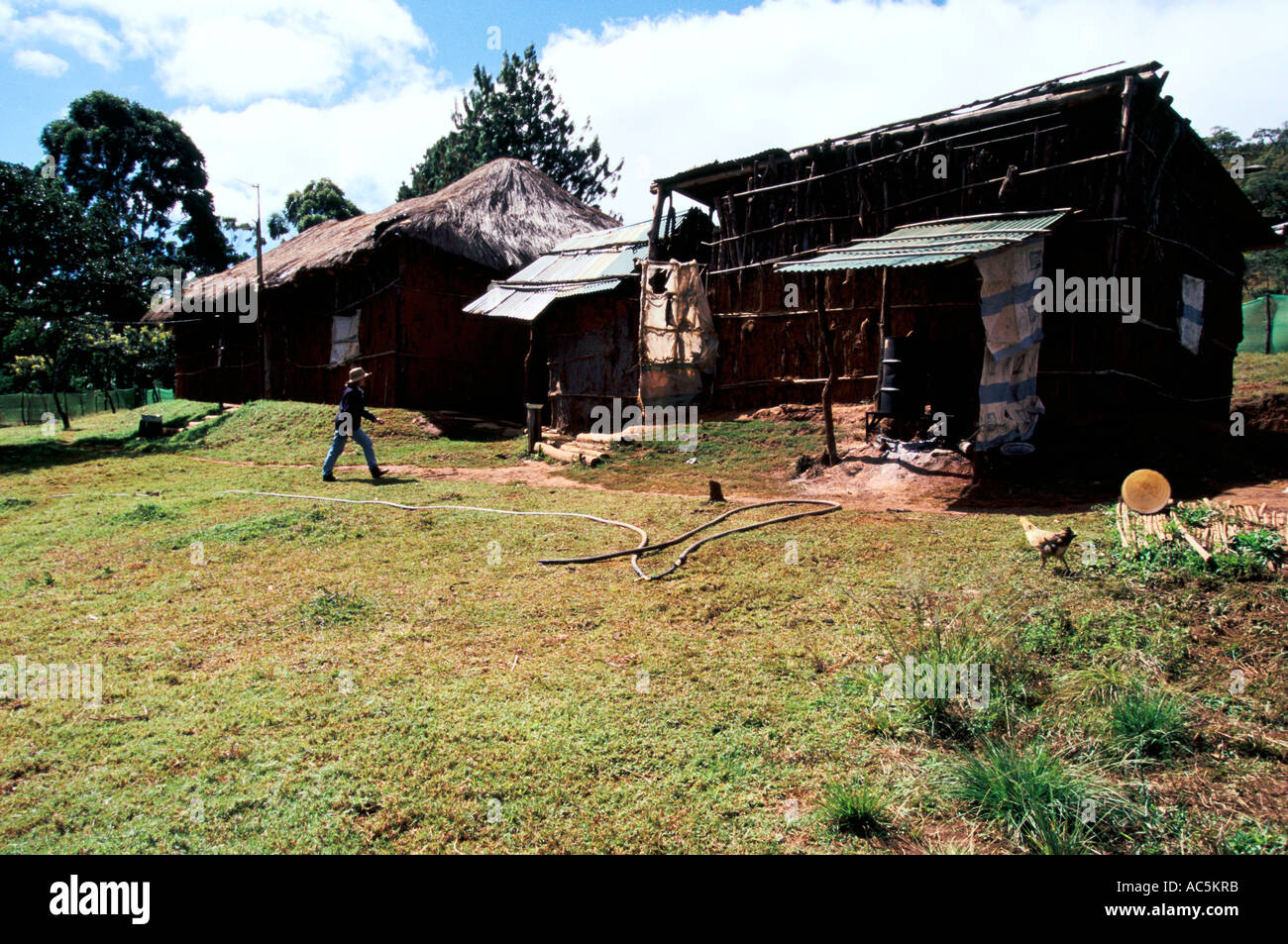 Zimbabwe hut garden hi-res stock photography and images - Alamy