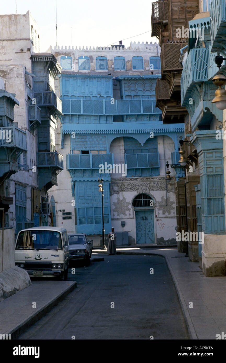 Street scene jeddah saudi arabia hi-res stock photography and images ...