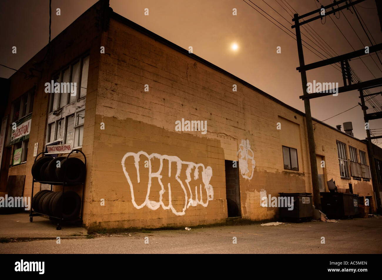 a back street in vancouver british columbia canada Stock Photo - Alamy