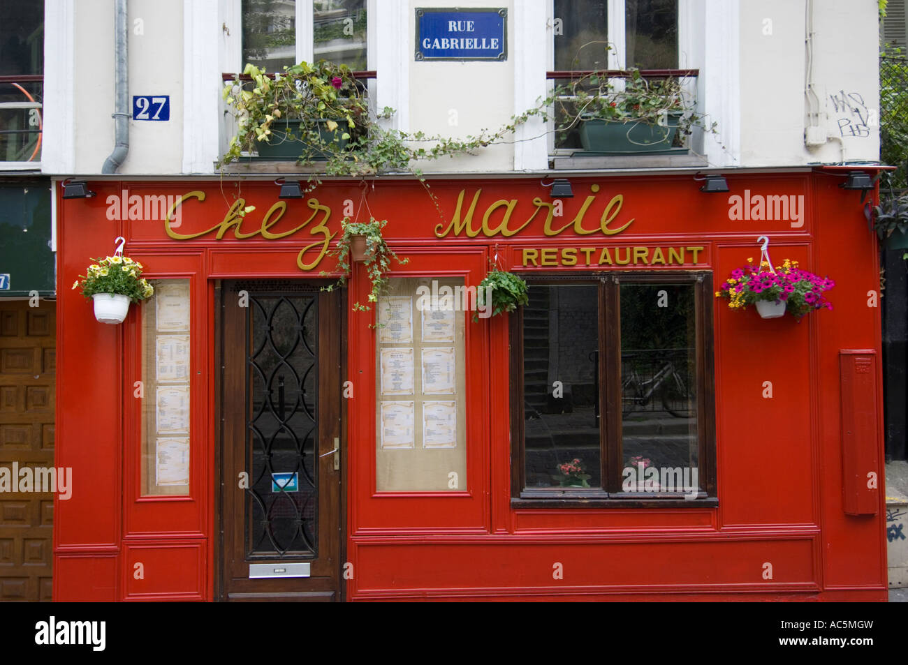Chez Marie restaurant Montmartre rue Gabrielle Paris France Stock Photo ...