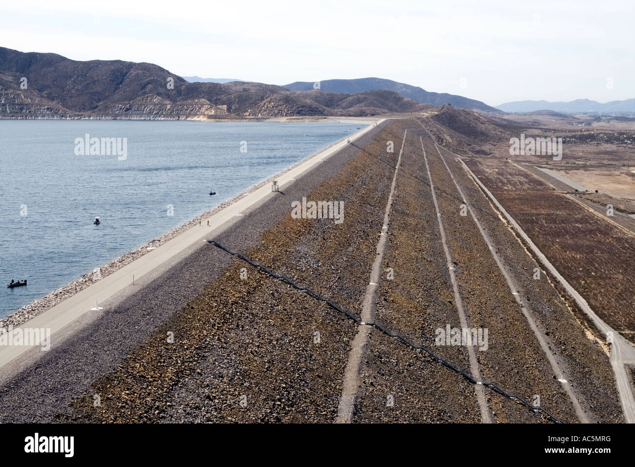Diamond valley reservoir hi-res stock photography and images - Alamy