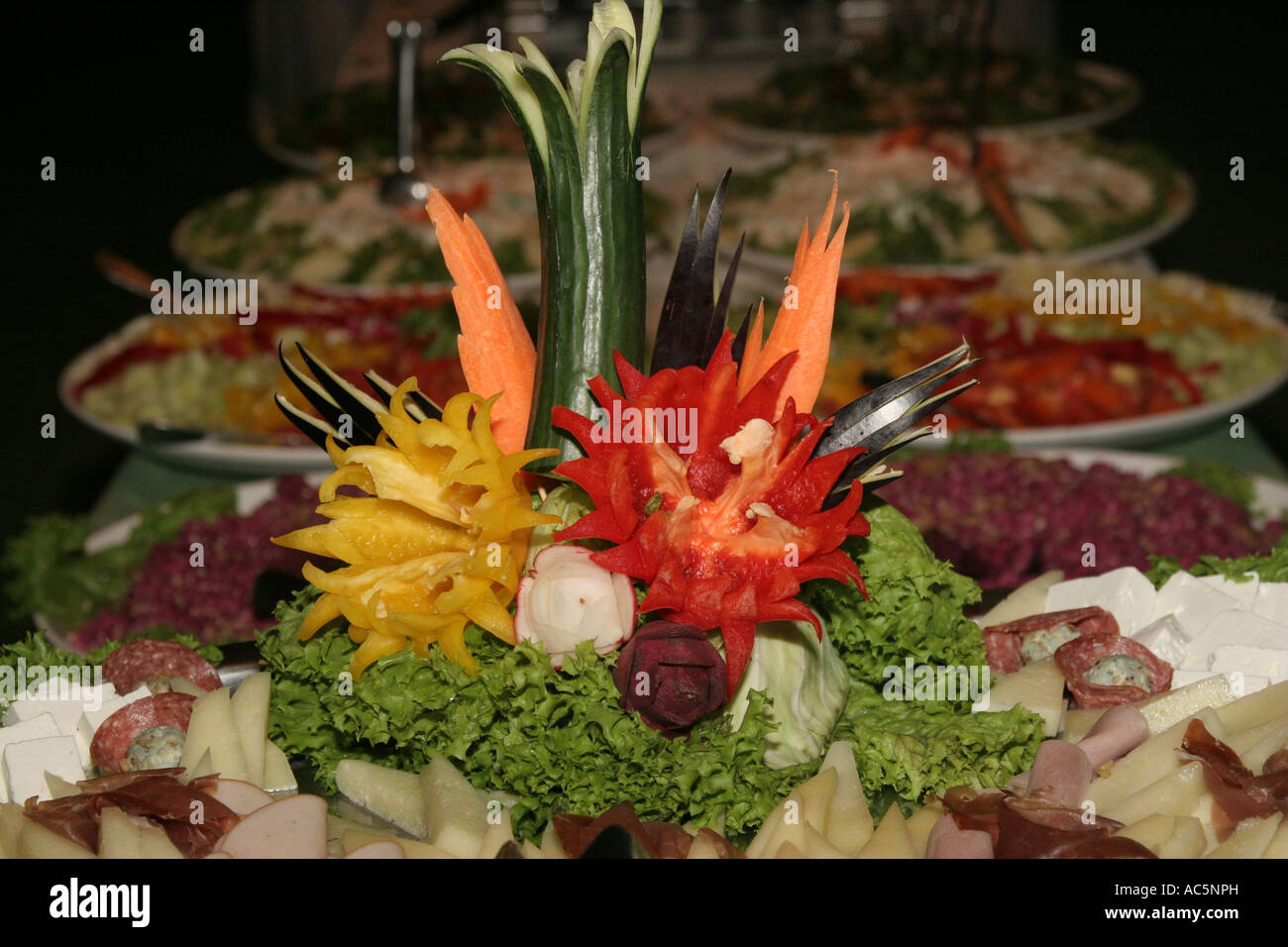 Fruit sculpture hi-res stock photography and images - Alamy