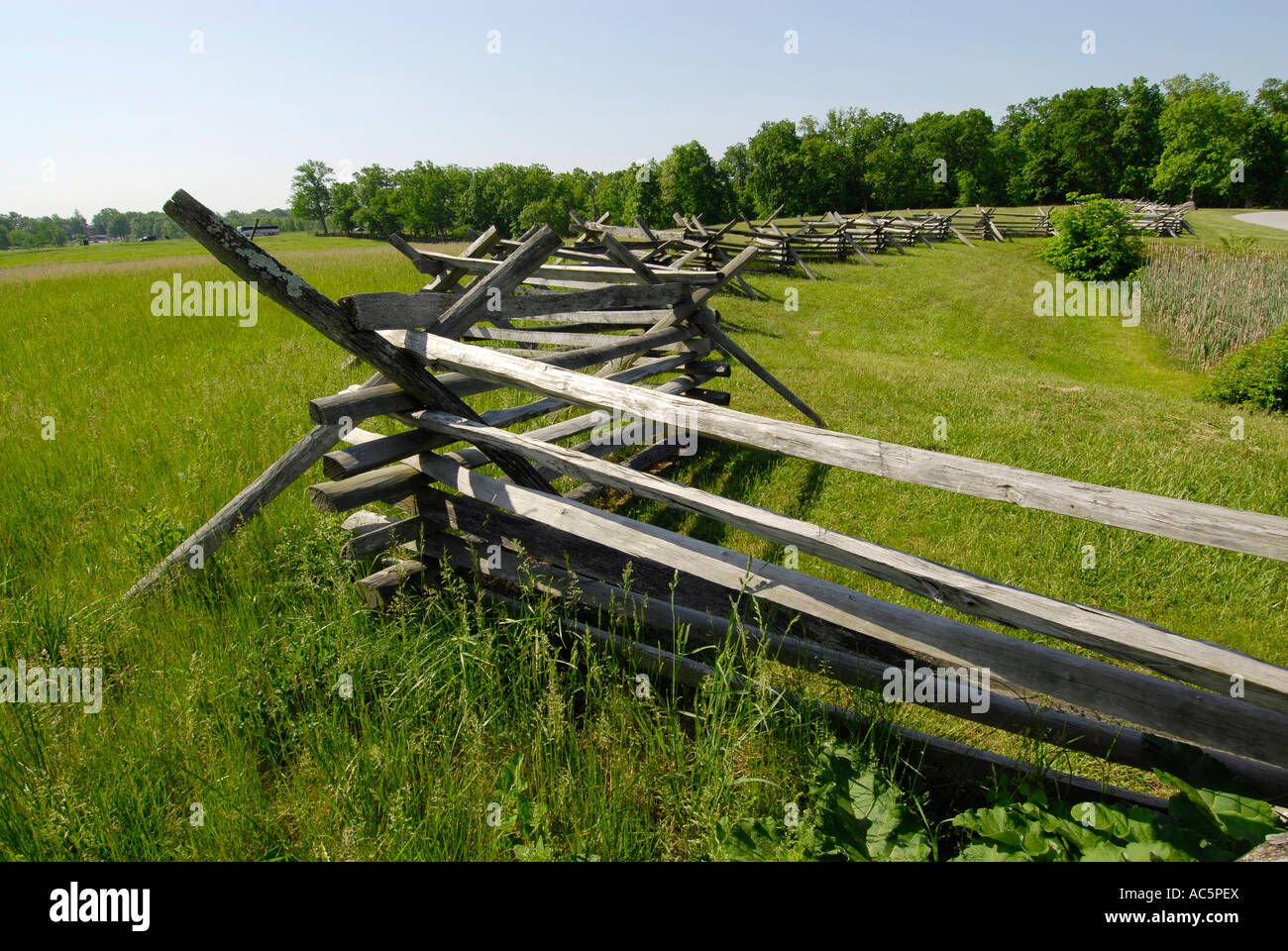 Fence at the Gettysburg National Battlefield Park and Cemetery ...
