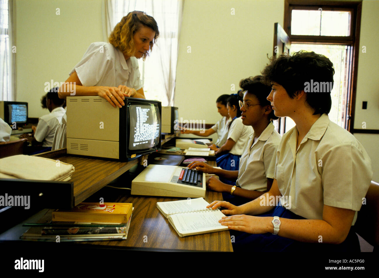 Computer teaching, africa hi-res stock photography and images - Alamy