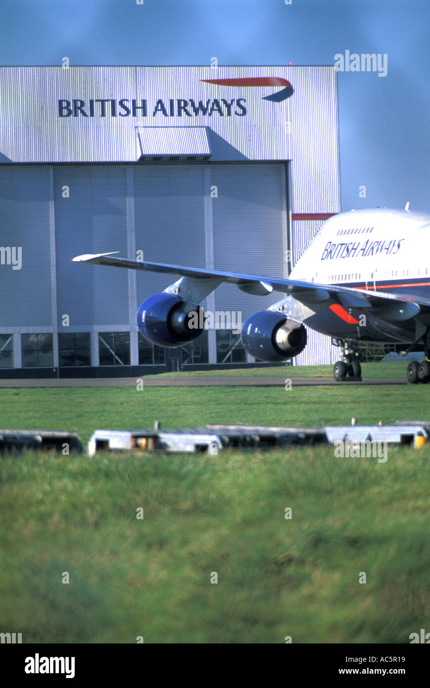 British airways maintenance cardiff hi-res stock photography and images ...