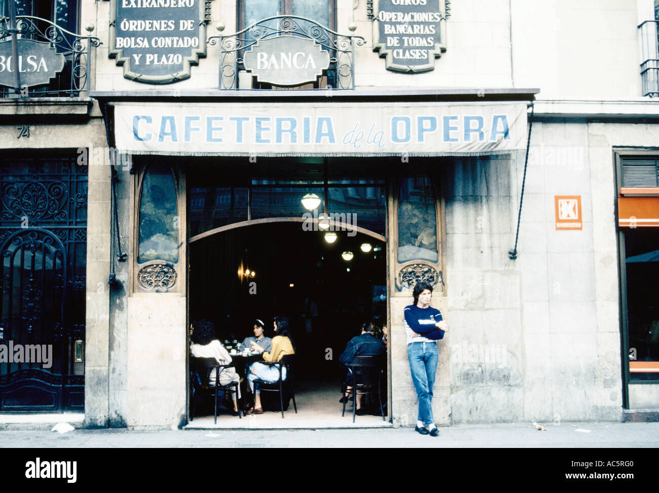 Cafe de opera barcelona hi-res stock photography and images - Alamy