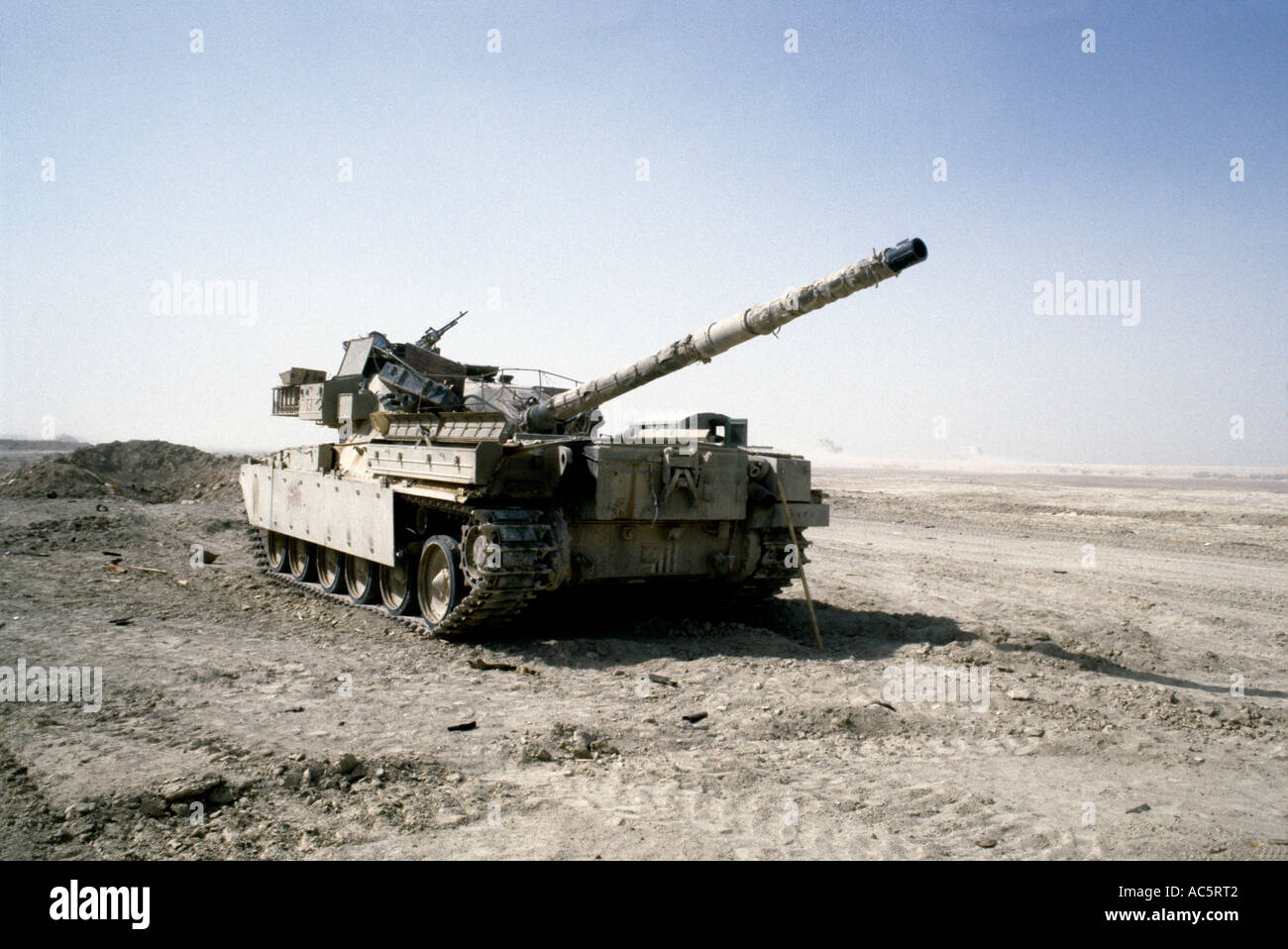Iran iraq war tank hi-res stock photography and images - Alamy