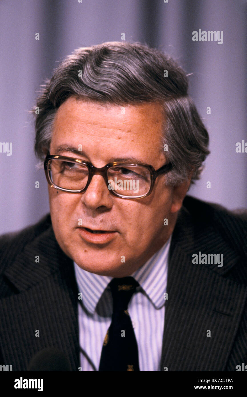 Before economy hi-res stock photography and images - Alamy