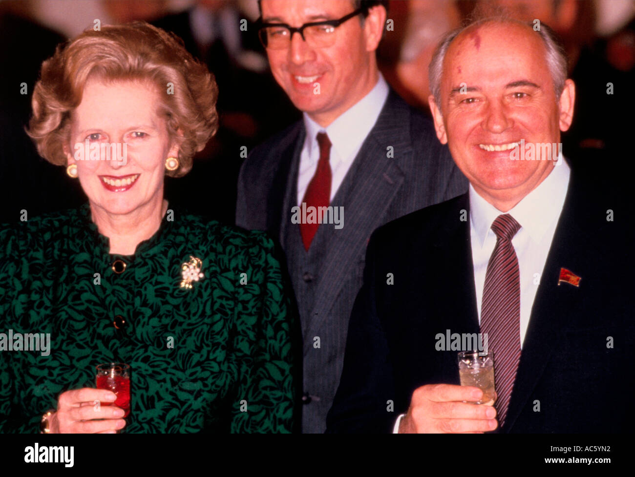 Reagan thatcher dancing hi-res stock photography and images - Alamy