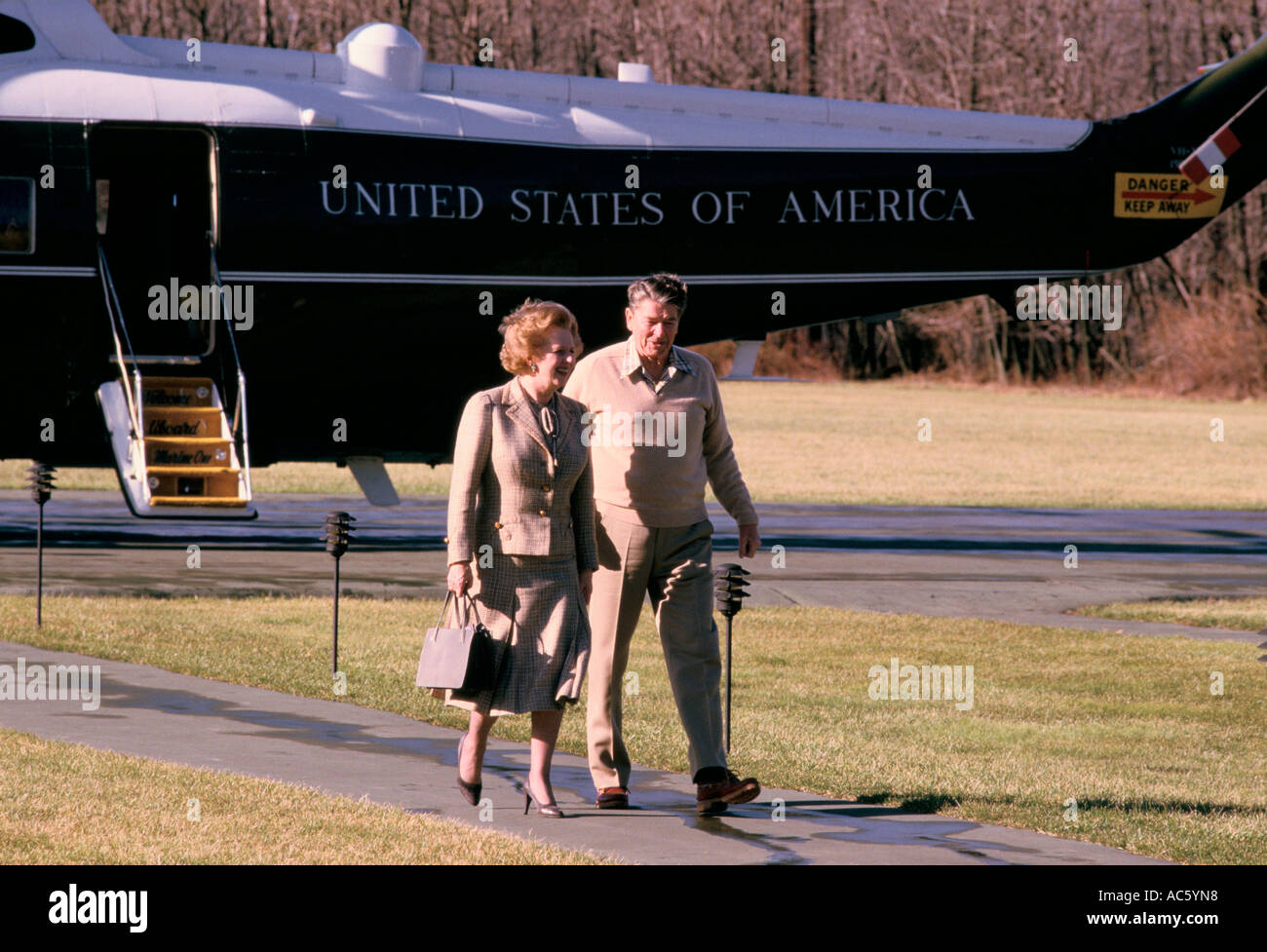 Camp david thatcher reagan hi-res stock photography and images - Alamy