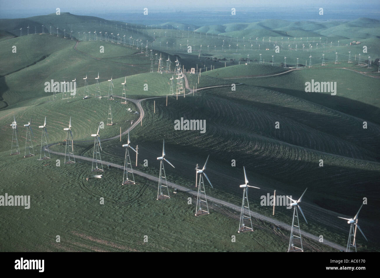 Altamont pass windmills california hi-res stock photography and images ...
