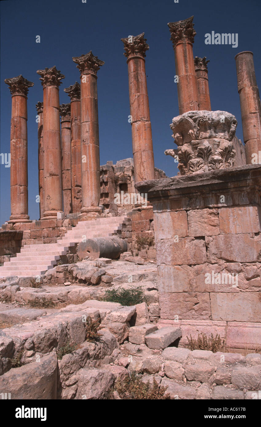 Temple of Artemis in Jerash Jordan Stock Photo - Alamy