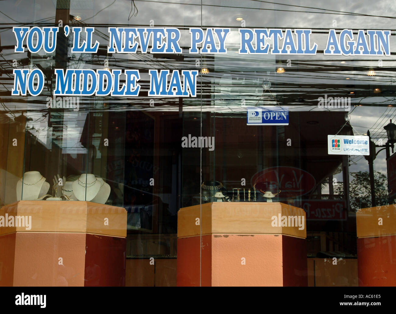 No middlemen hi-res stock photography and images - Alamy