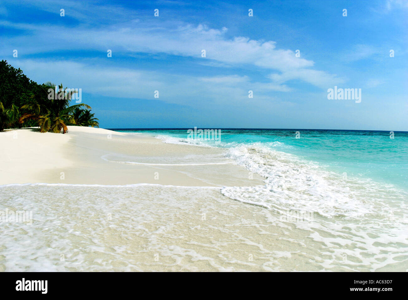 Beach on Ihuru island Maldives Stock Photo - Alamy