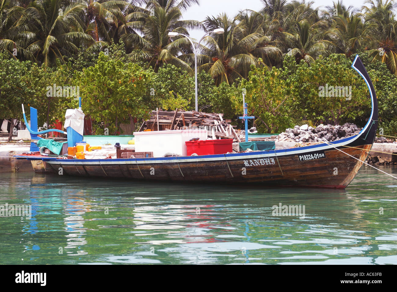 Traditional Dhoni boat Maldives Stock Photo - Alamy