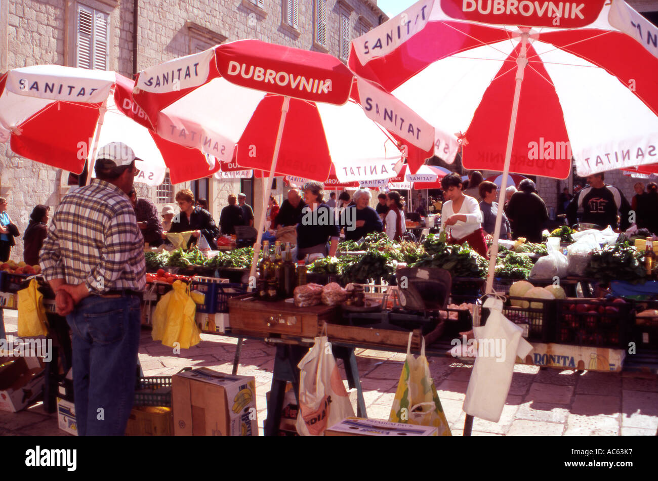 Open market gundulic square hi-res stock photography and images - Alamy