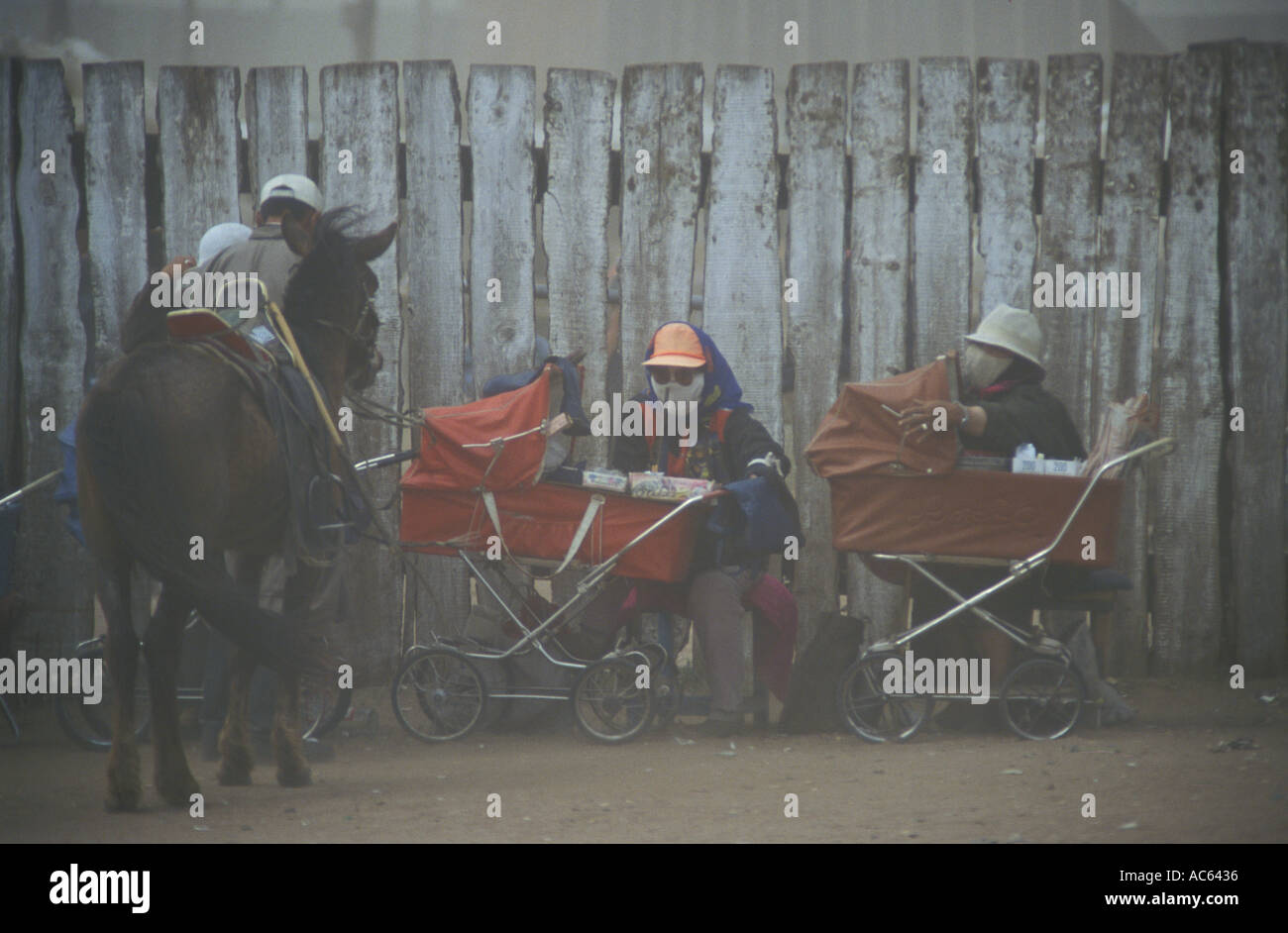 Dust masks during dust storm hi-res stock photography and images - Alamy