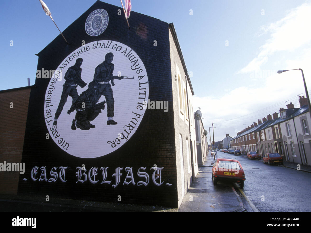 Murals painted by the Protestant community in Belfast Northern Ireland ...