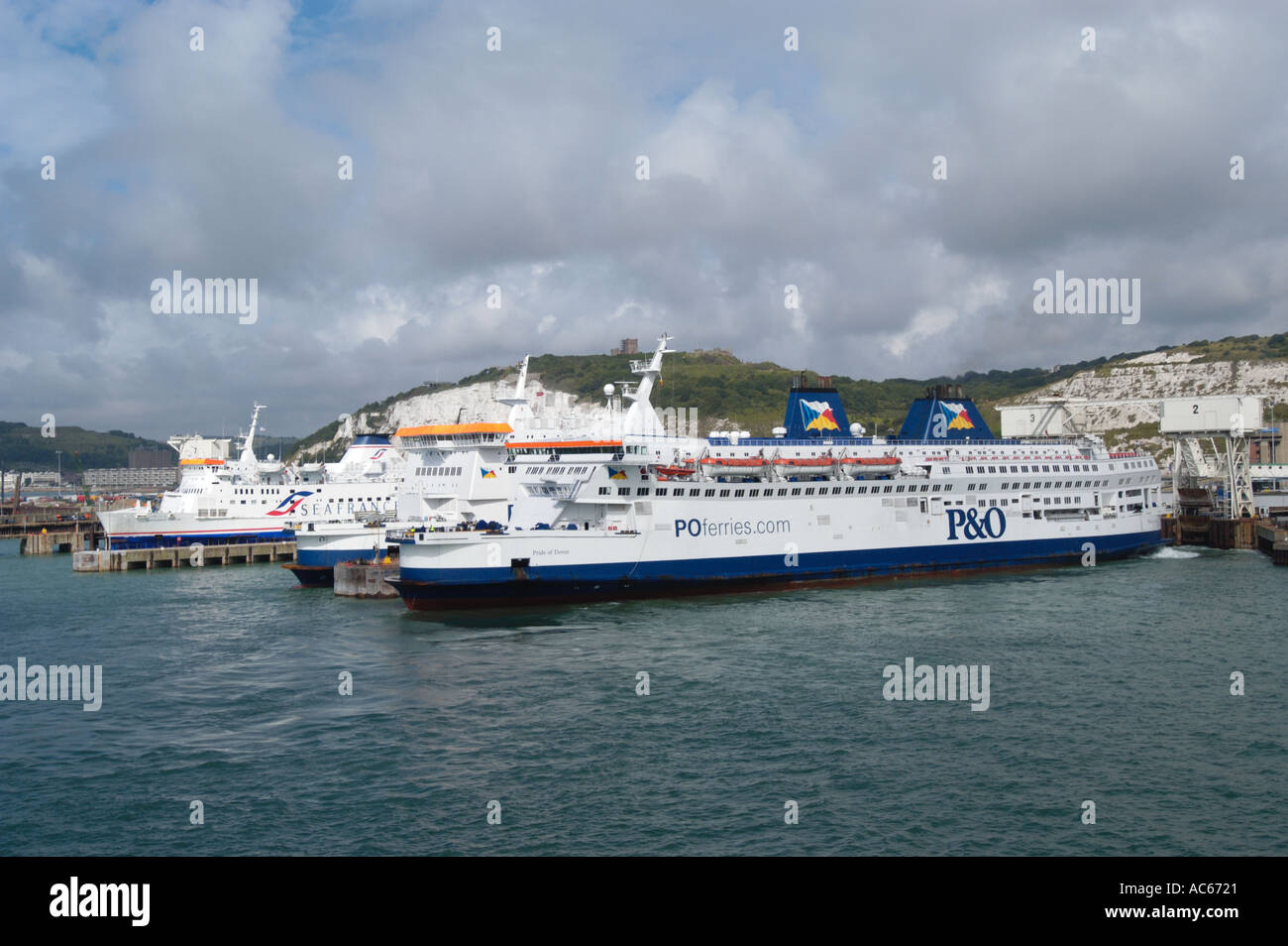 Dover england ferries hi-res stock photography and images - Alamy