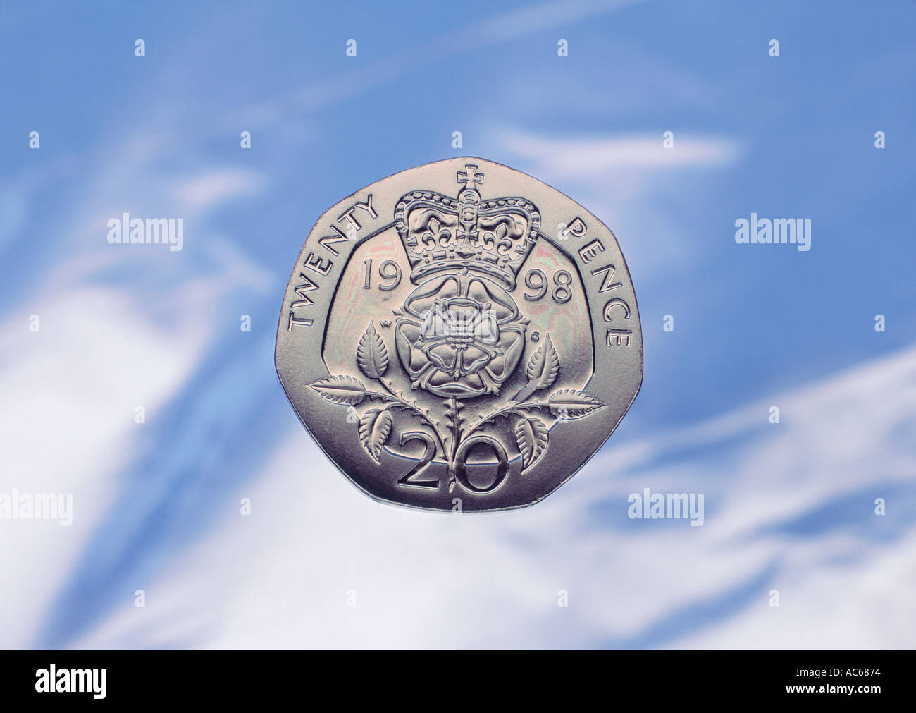 Twenty pound piece hi-res stock photography and images - Alamy