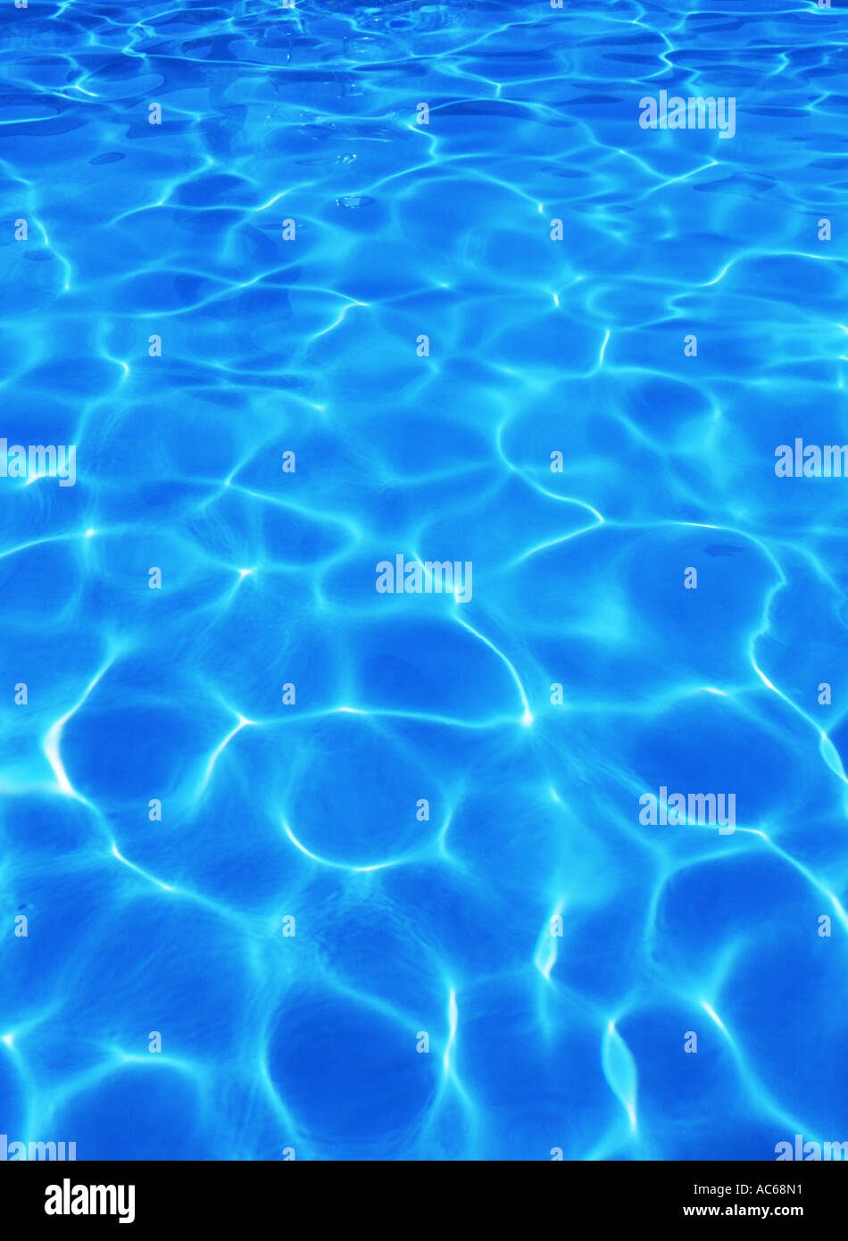 Vertical swimming pool water background hi-res stock photography and ...