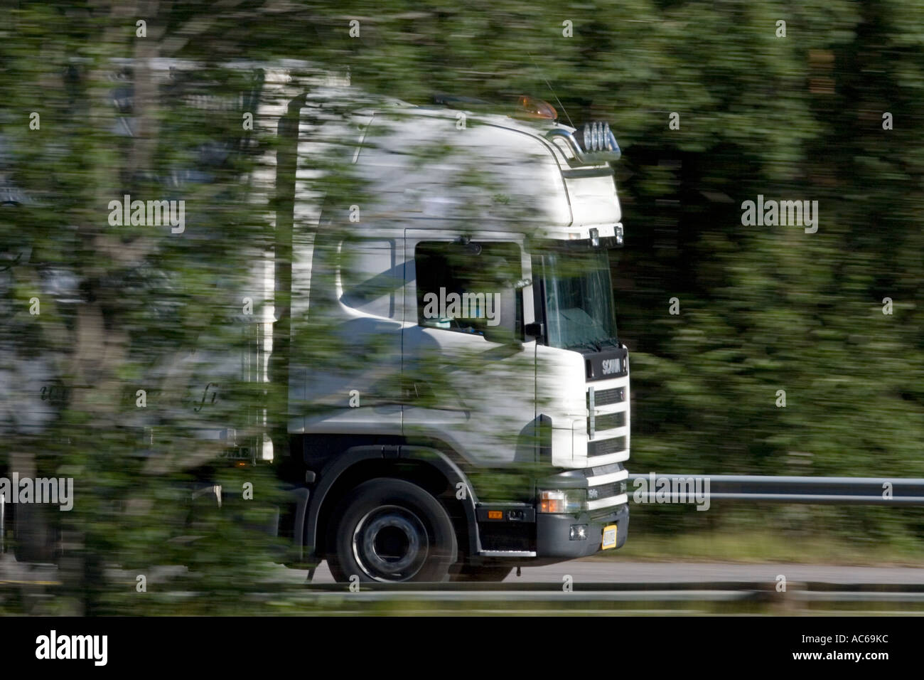 Lorry semi truck tractor side profile hi-res stock photography and ...