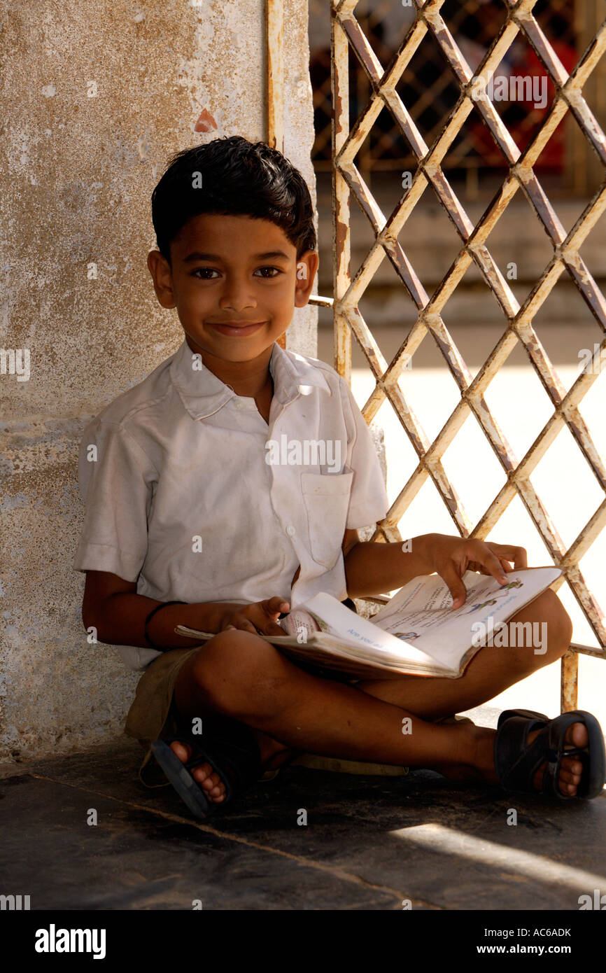 School Child reading outside Saiapet Model Government School Chennai ...