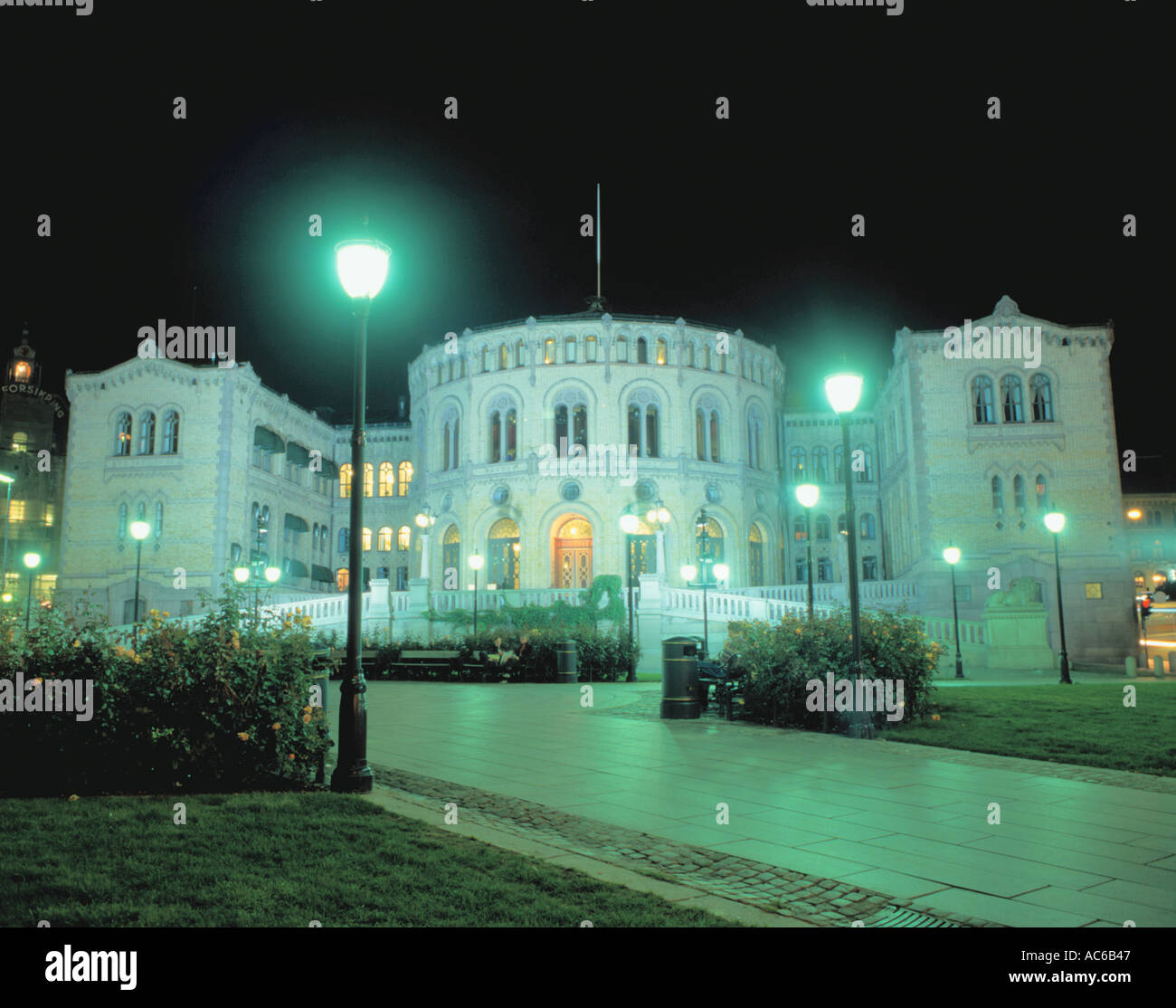 Storting square hi-res stock photography and images - Alamy