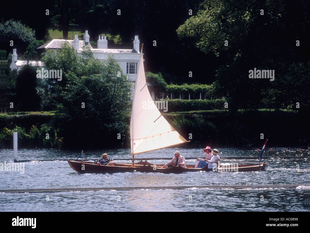 Classic skiff hi-res stock photography and images - Alamy