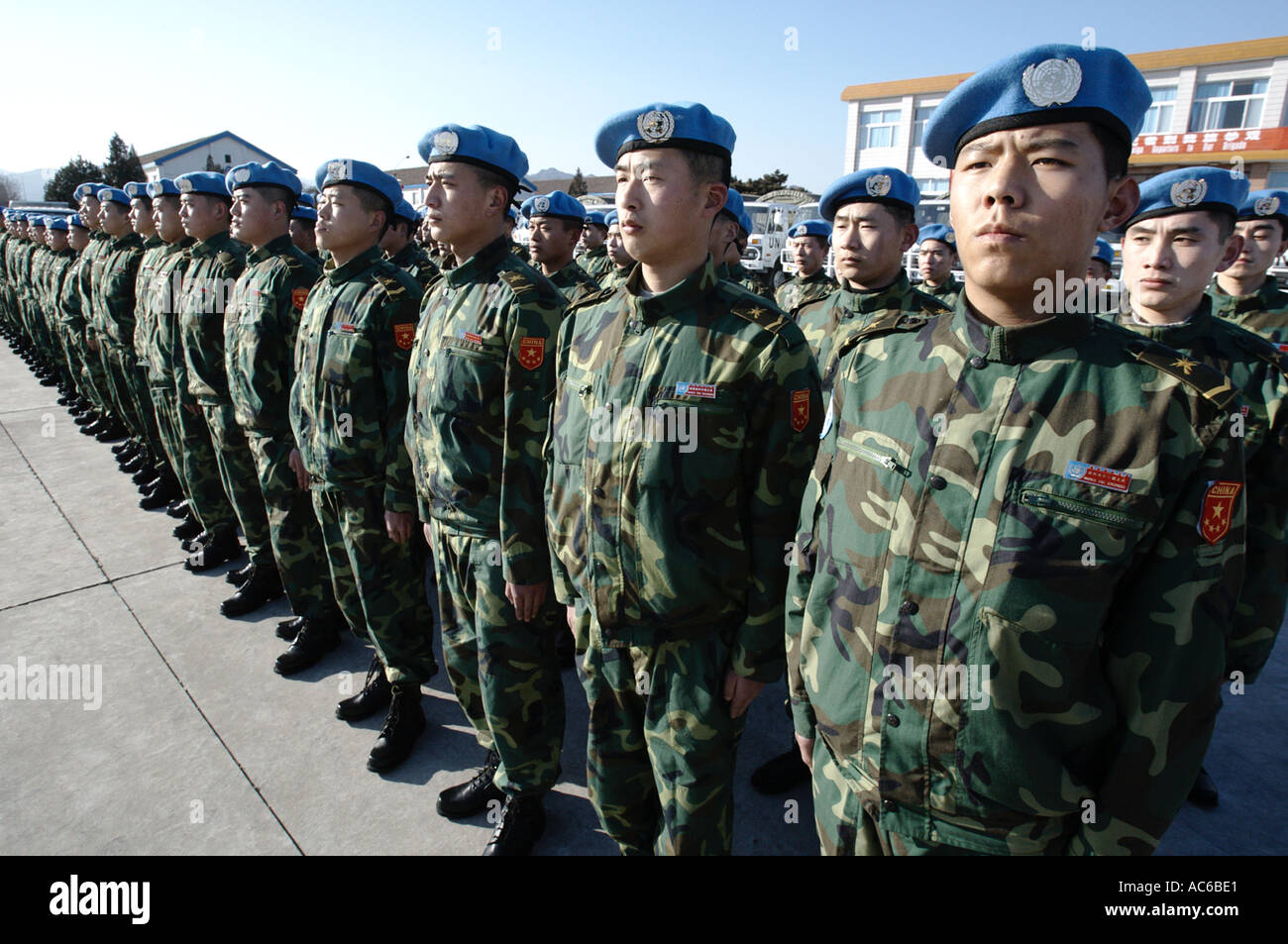 Un blue beret hi-res stock photography and images - Alamy