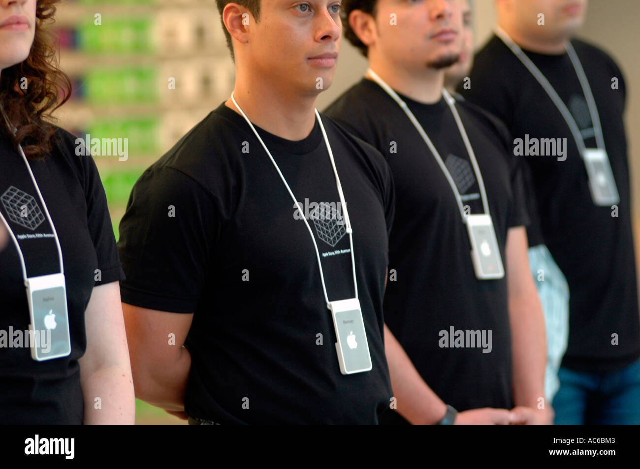 Genius Bar Logo High Resolution Stock Photography and Images - Alamy