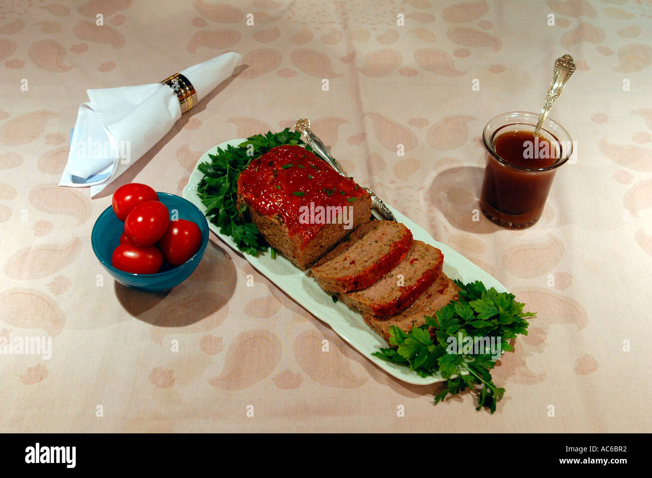 Meatloaf food usa hi-res stock photography and images - Alamy
