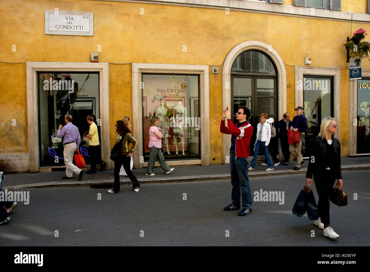 Via condotti via condotti valentino hi-res stock photography and images ...