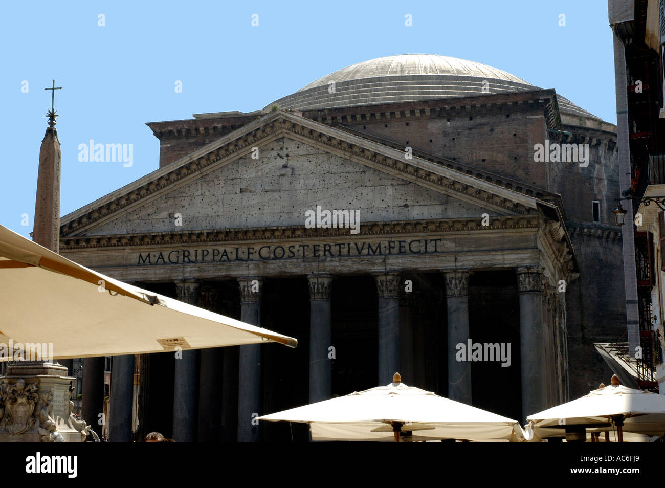Pantheon pillar hi-res stock photography and images - Alamy