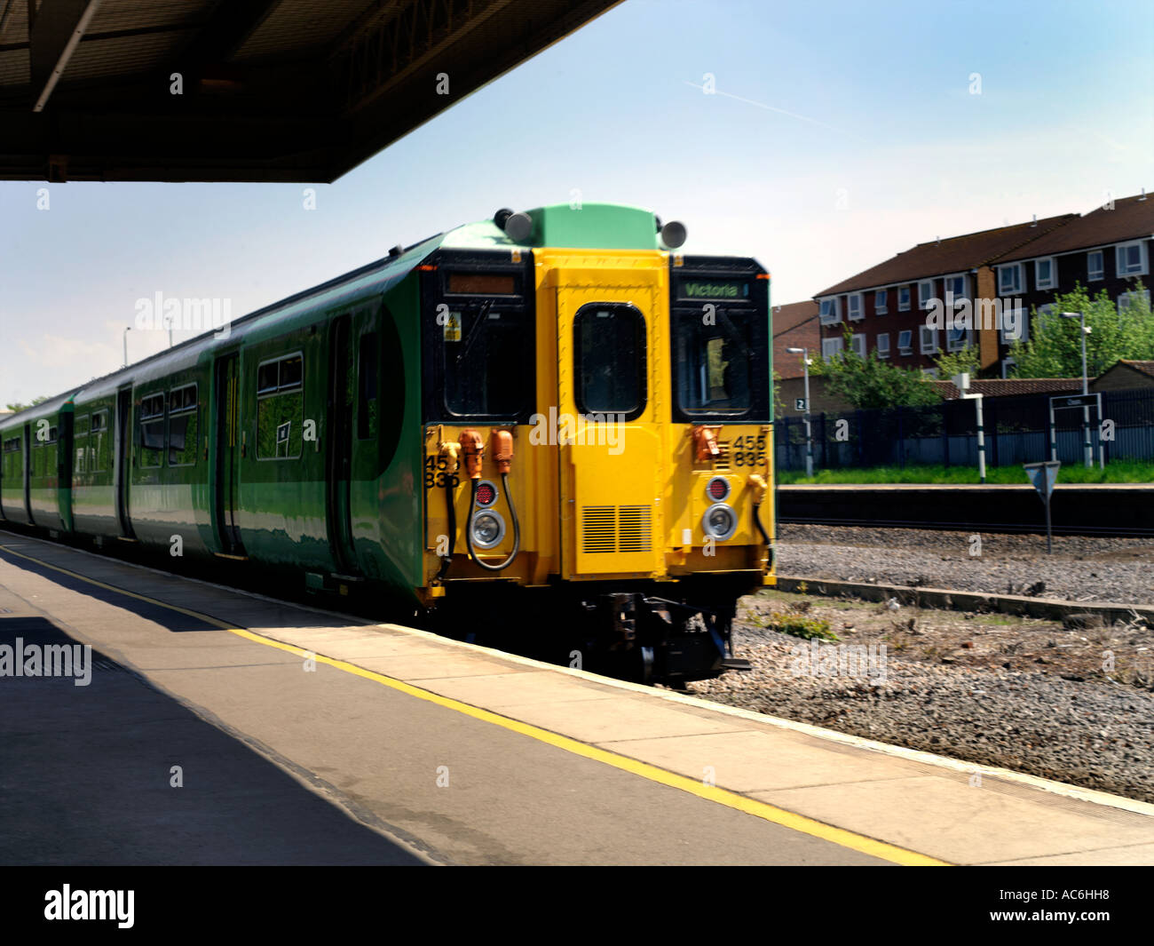 Train commuter london hi-res stock photography and images - Alamy