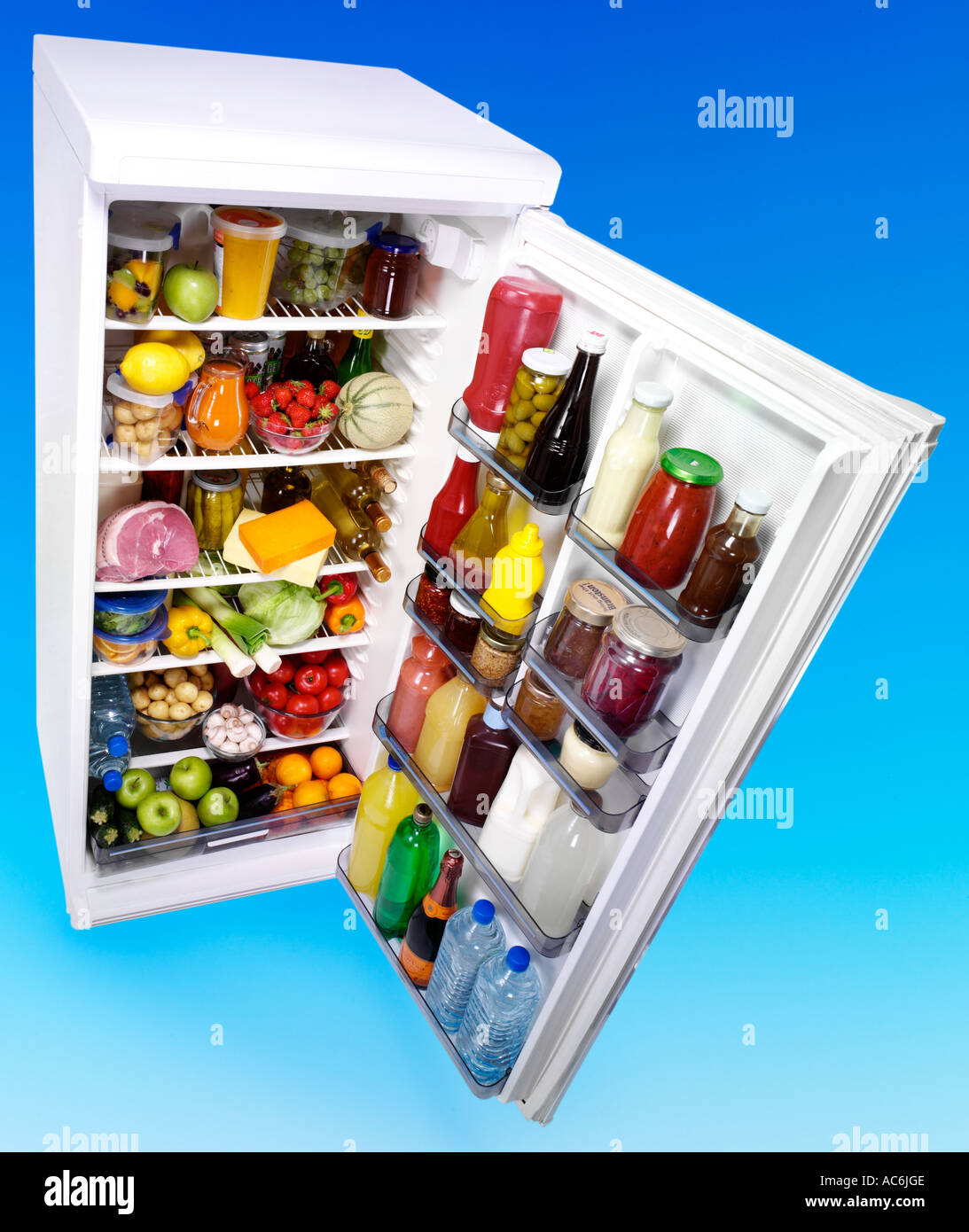 Open fridge cut out hi-res stock photography and images - Alamy