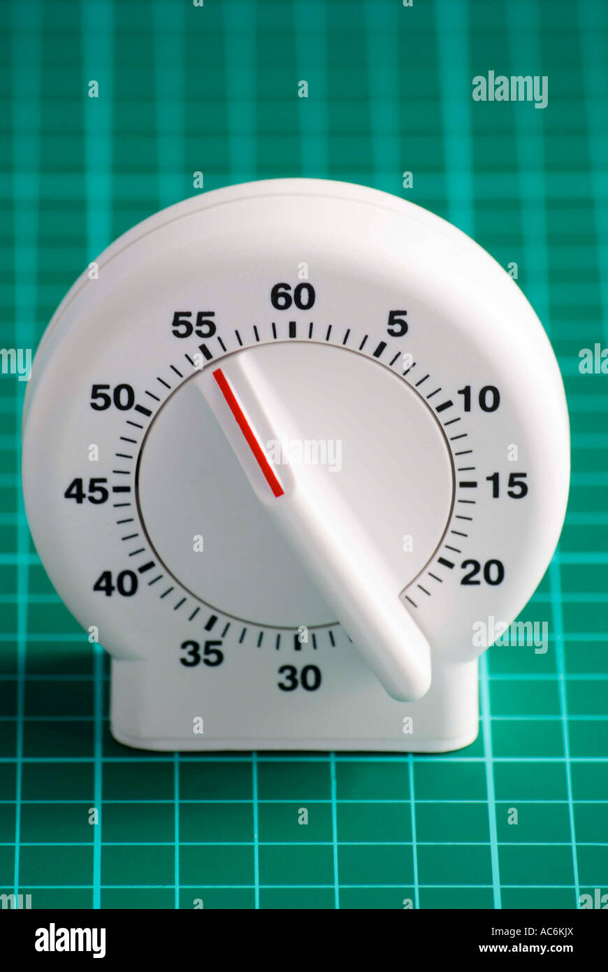 Clockwork kitchen timer hi-res stock photography and images - Alamy