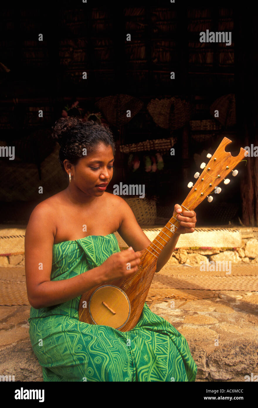 Marquesan woman hi-res stock photography and images - Alamy