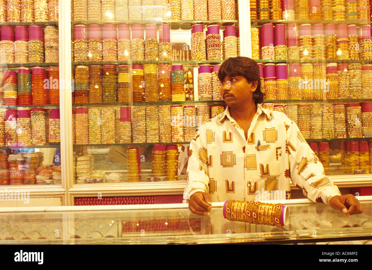 Lad bazar hi-res stock photography and images - Alamy