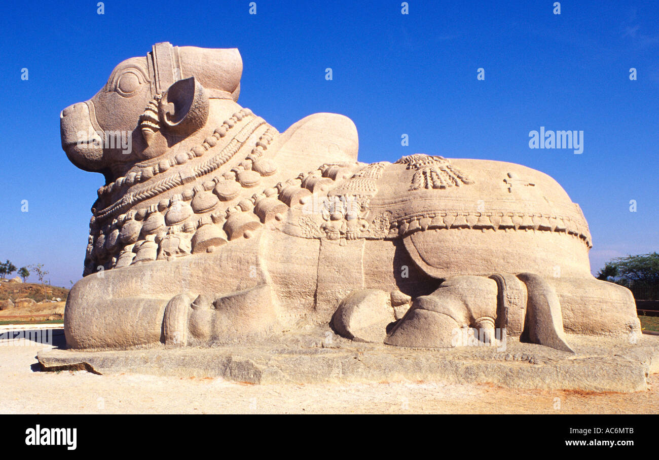 NANDI IN LEPAKSHI TEMPLE ANDHRA PRADESH Stock Photo - Alamy