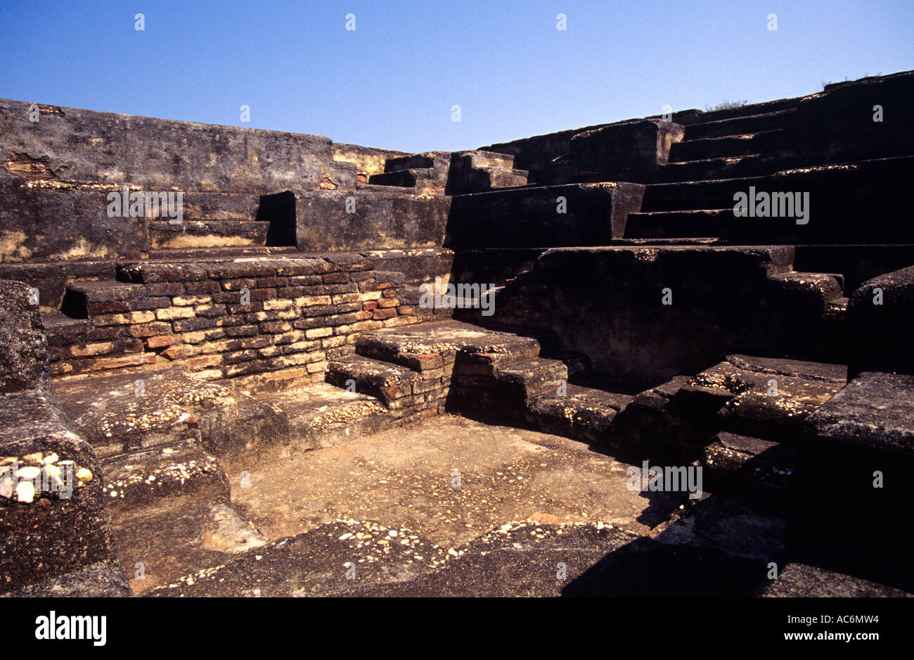STEPPED TANK IN NAGARJUNAKONDA ANDHRA PRADESH Stock Photo - Alamy