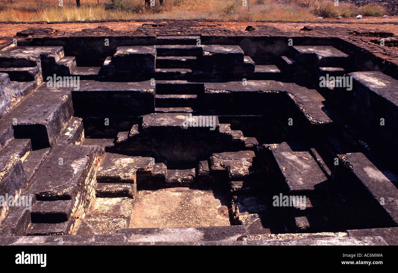 STEPPED TANK IN NAGARJUNAKONDA ANDHRA PRADESH Stock Photo - Alamy