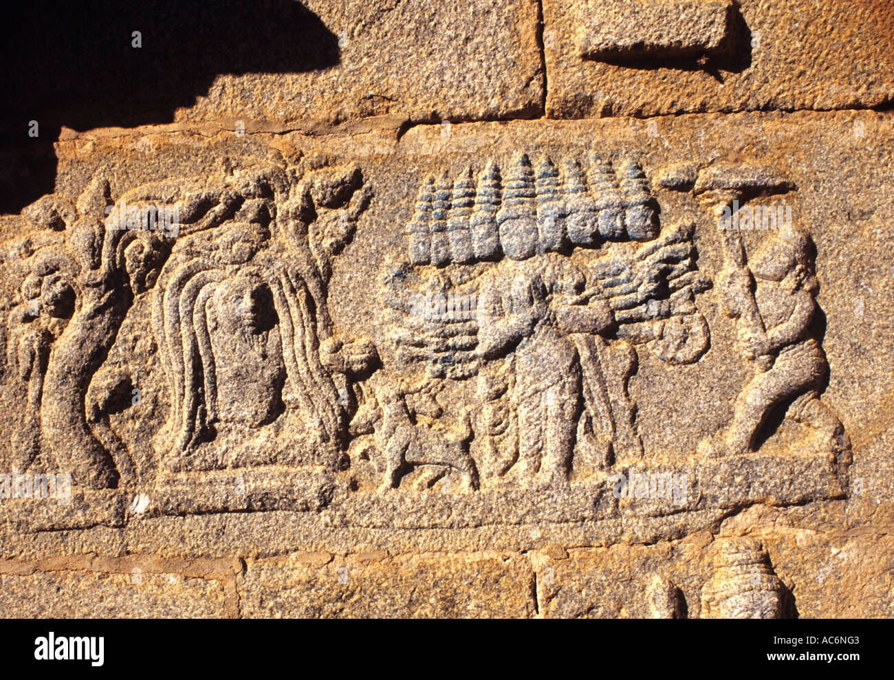 WALL CARVINGS OF RAVANA IN RAMA TEMPLE PENUKONDA ANDHRA PRADESH Stock ...