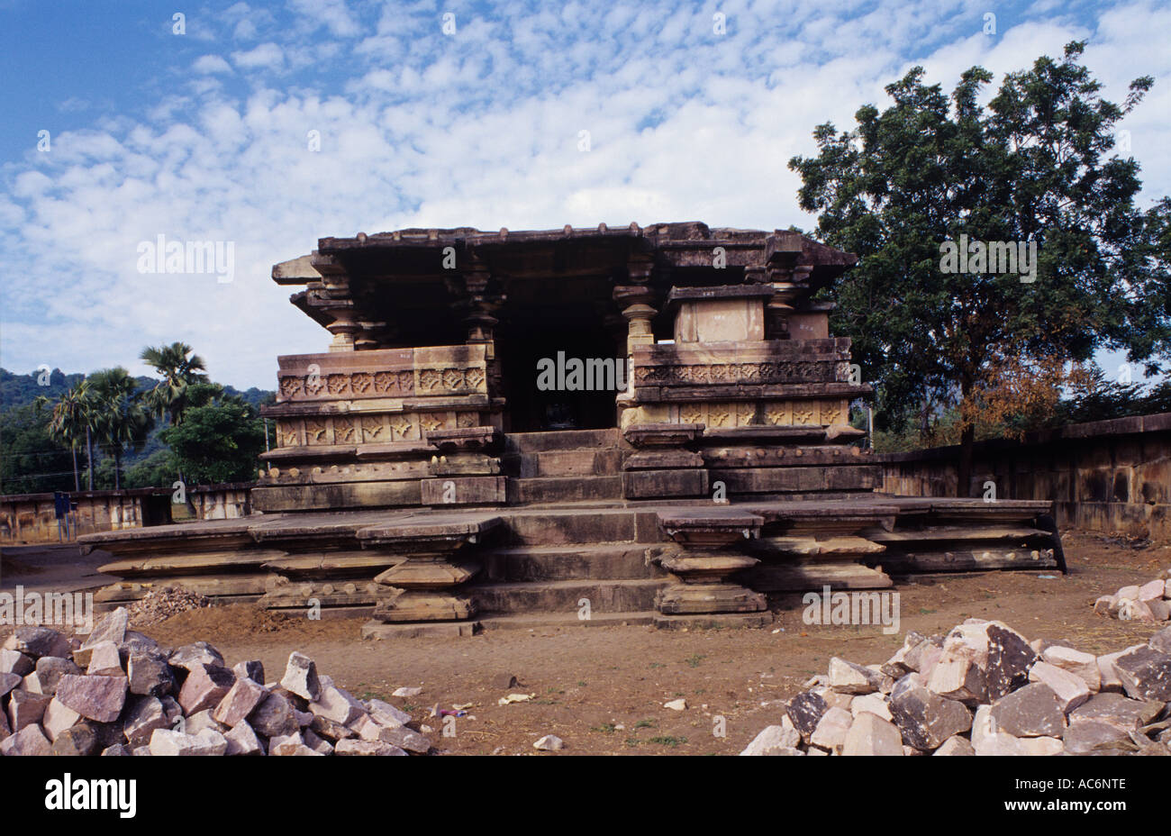 Ramappa temple hi-res stock photography and images - Alamy
