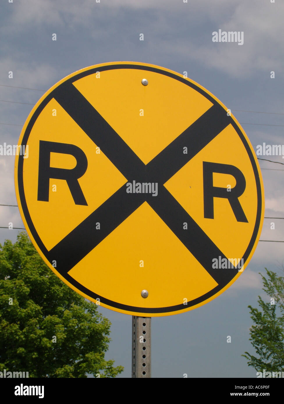 AJD42855, road sign, Railroad Crossing sign Stock Photo - Alamy