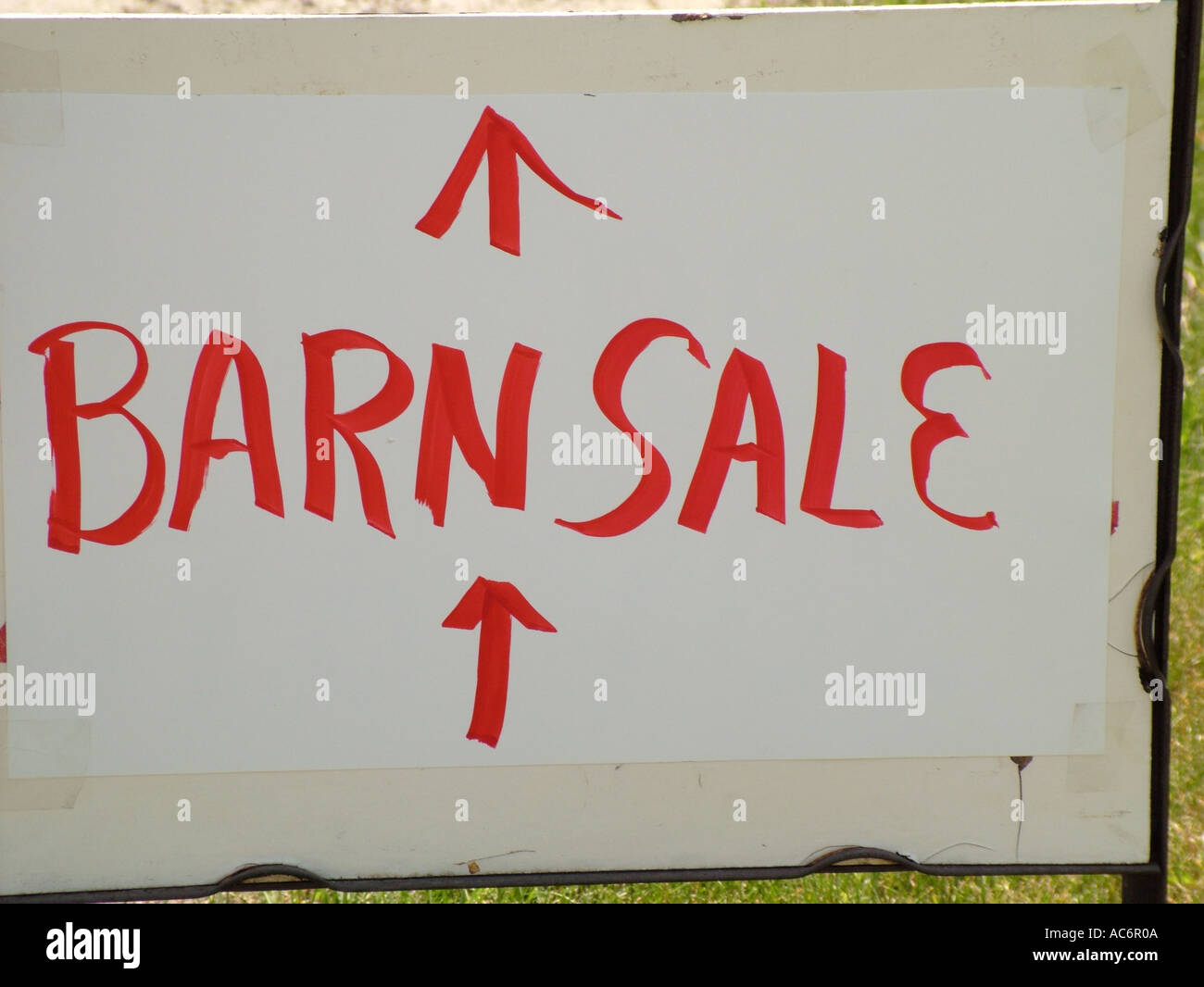 AJD42934, Barn Sale sign Stock Photo - Alamy