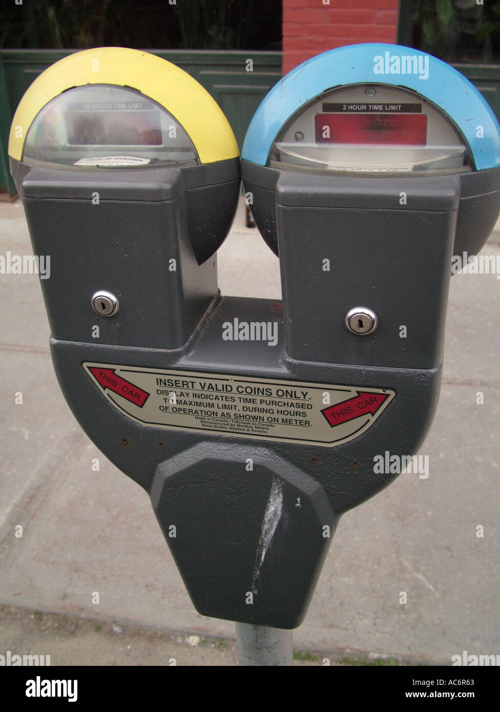 AJD42993, parking meter, double, pay and park Stock Photo - Alamy