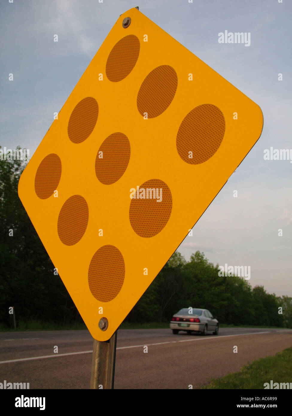 AJD43004, road signs, Yellow reflector sign Stock Photo - Alamy